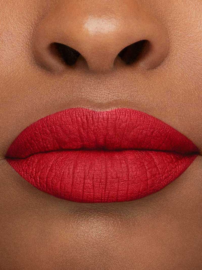 Le migliori tonalità di rossetto rosso: guida alla scelta | Maybelline